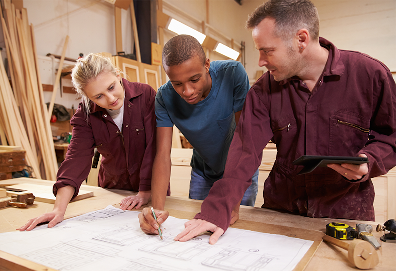Apprenticeship Explainer: Why Politicians Are Pitching Them