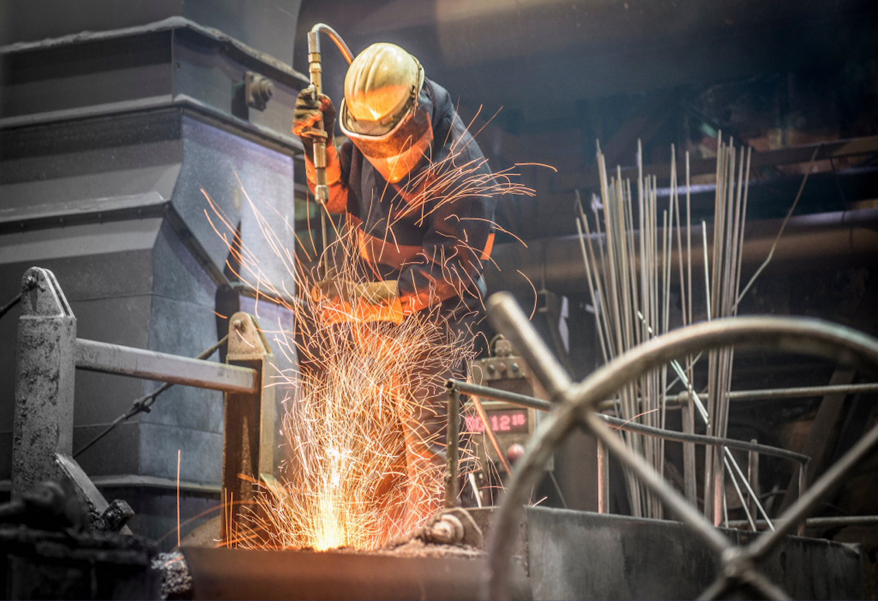 Faltering Factories May Presage a Faltering Economy